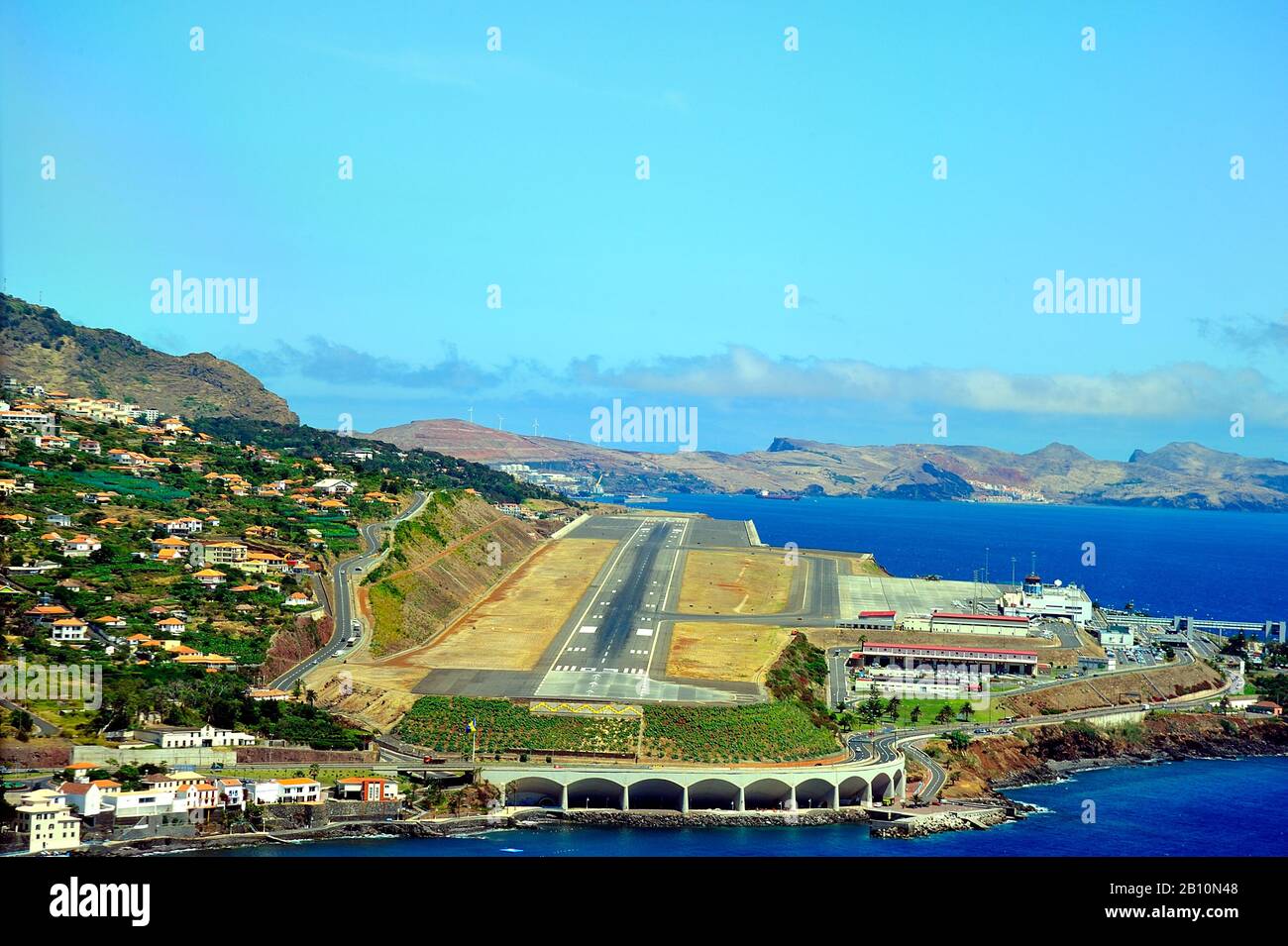Madeira Island Airport High Resolution Stock Photography And Images Alamy