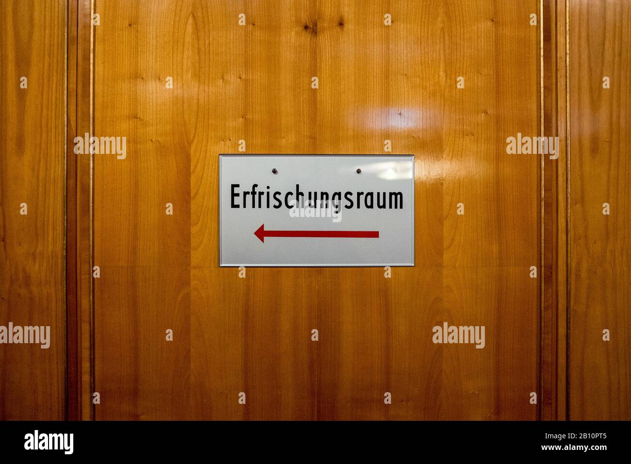 Internal sign board hi-res stock photography and images - Alamy