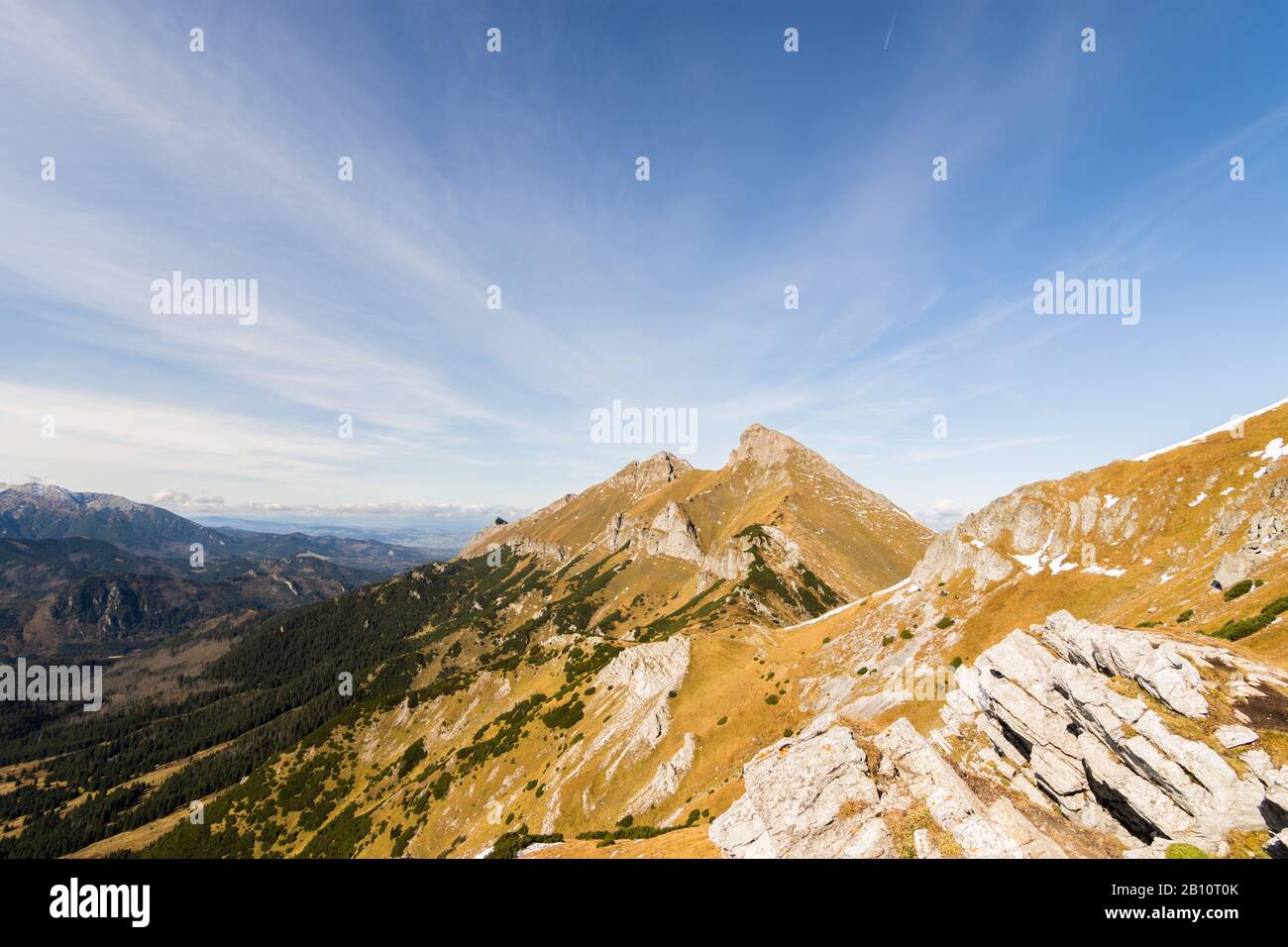 Yellow mountains hi-res stock photography and images - Alamy