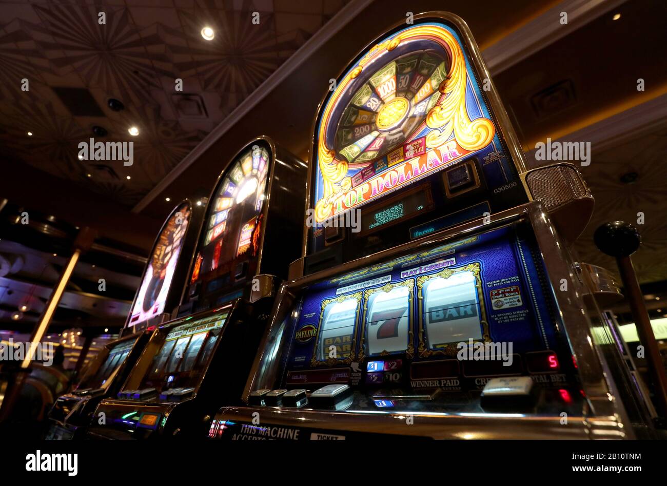 Boxing machines hi-res stock photography and images - Alamy