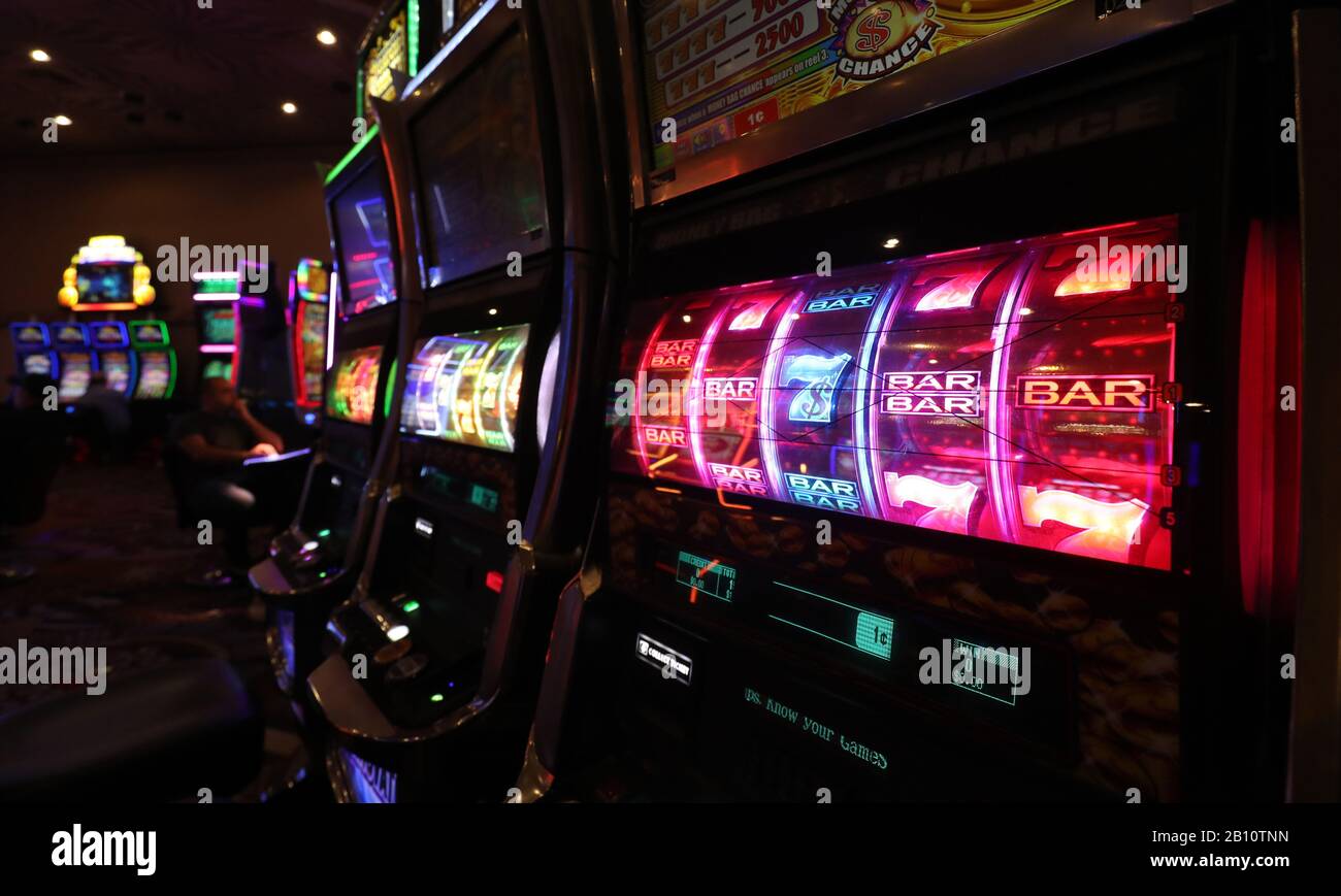 Boxing machines hi-res stock photography and images - Alamy