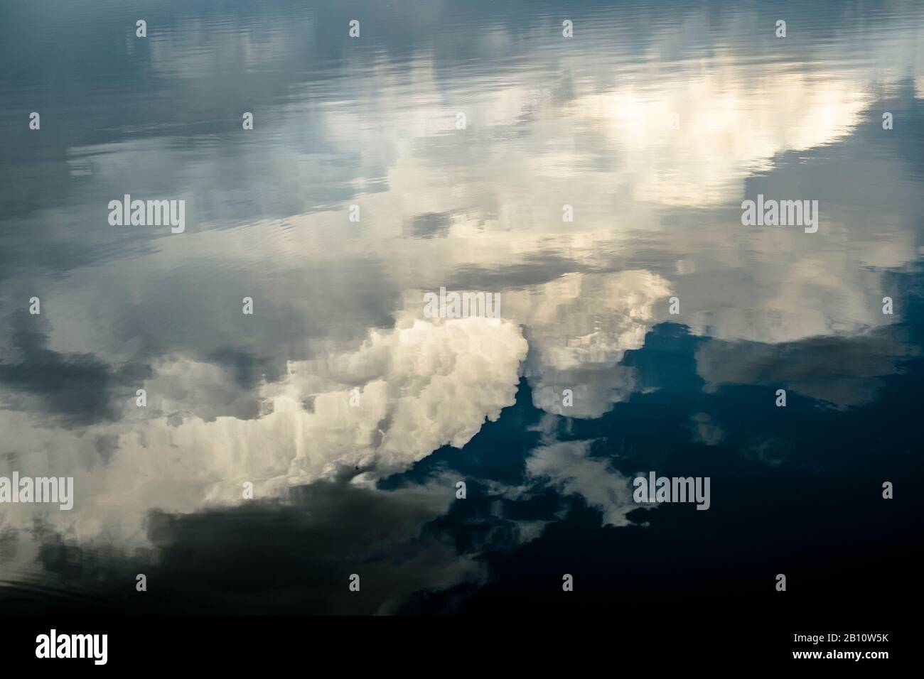 Fuzzy water surface hi-res stock photography and images - Alamy