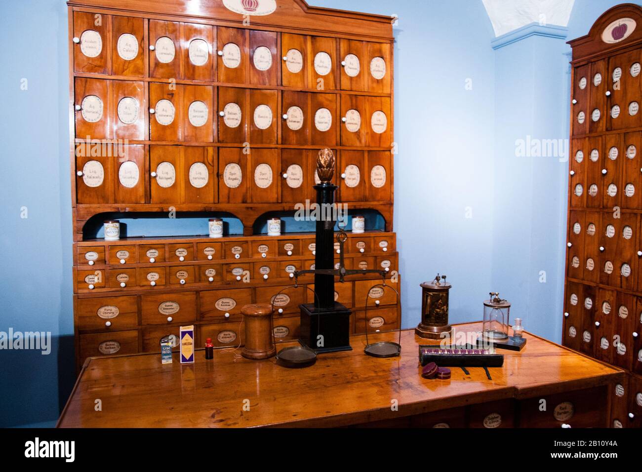 Historic farmacy laboratory in Heidelberg castle museum Stock Photo - Alamy