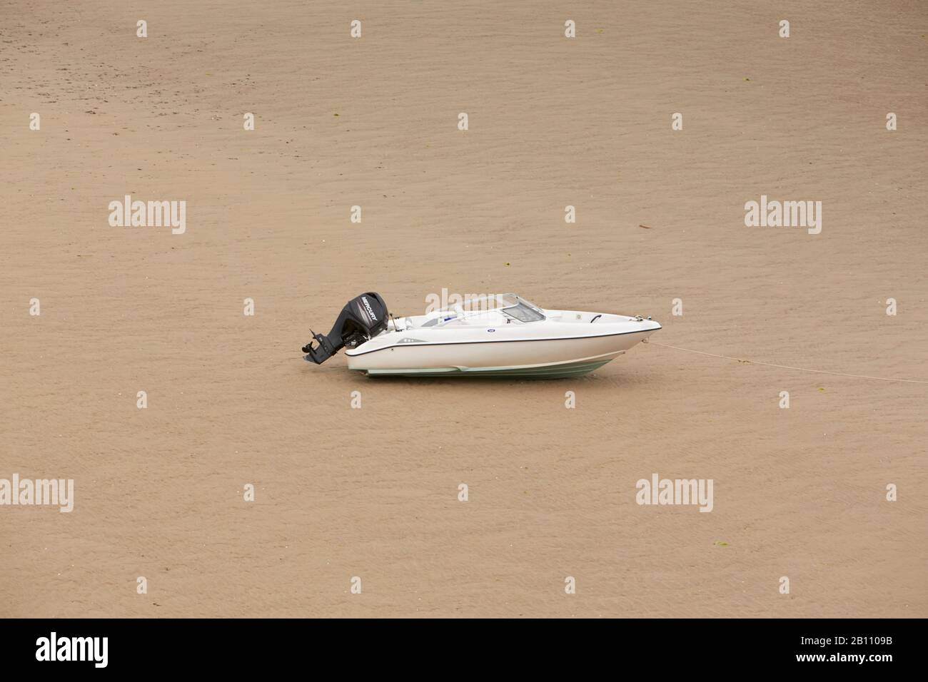 Speed Boat Outboard Motor High Resolution Stock Photography and Images ...