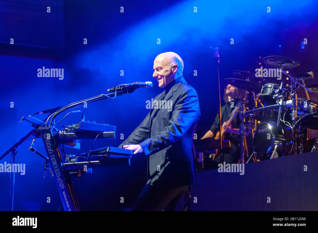 Midge ure 1980 hi-res stock photography and images - Alamy