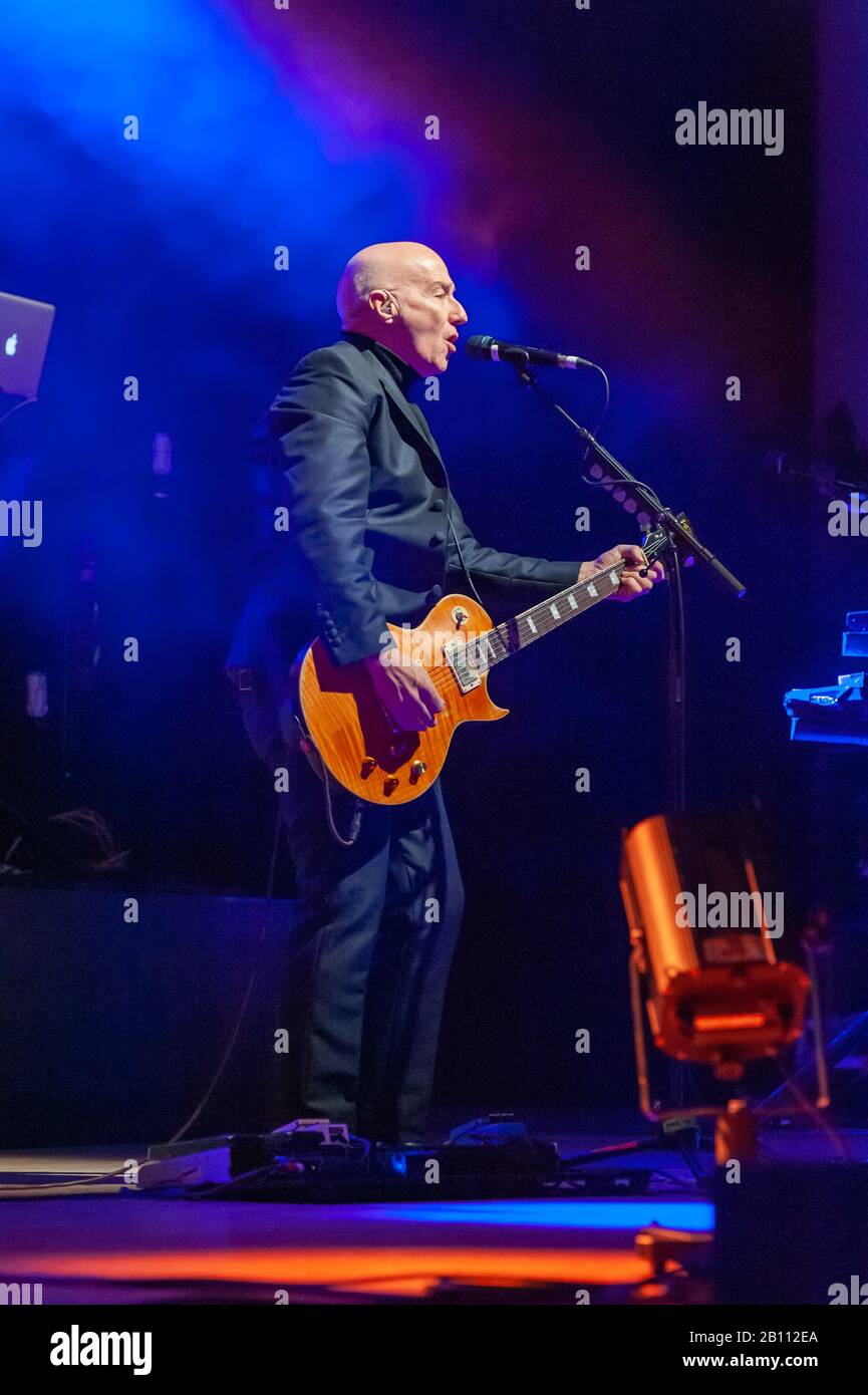 Midge ure 1980 hi-res stock photography and images - Alamy
