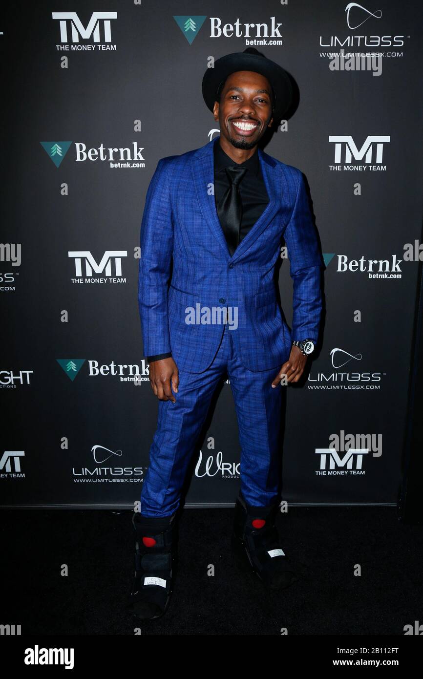 Melvin Jackson Jr. walking the red carpet at Floyd Mayweather's 43rd ...