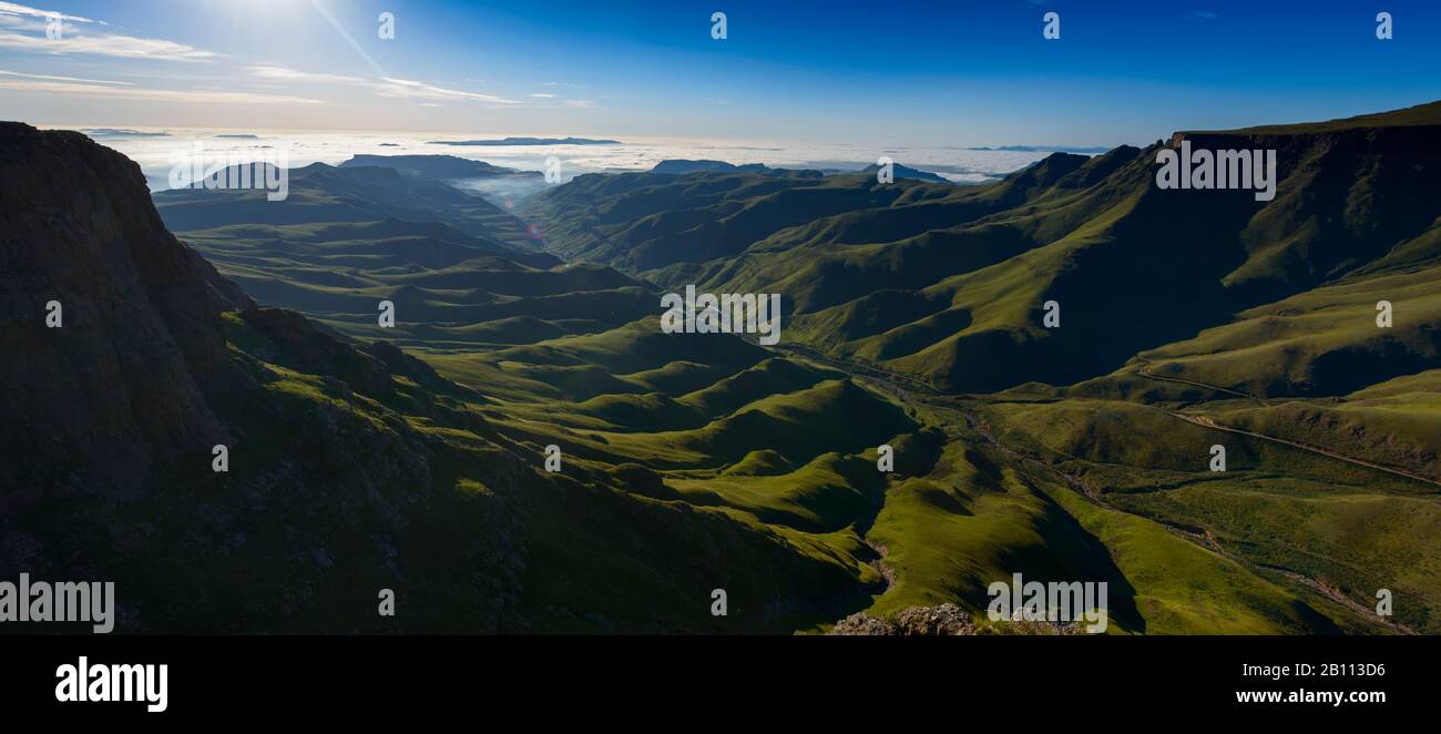 View drakensberg mountain south africa hi-res stock photography and ...