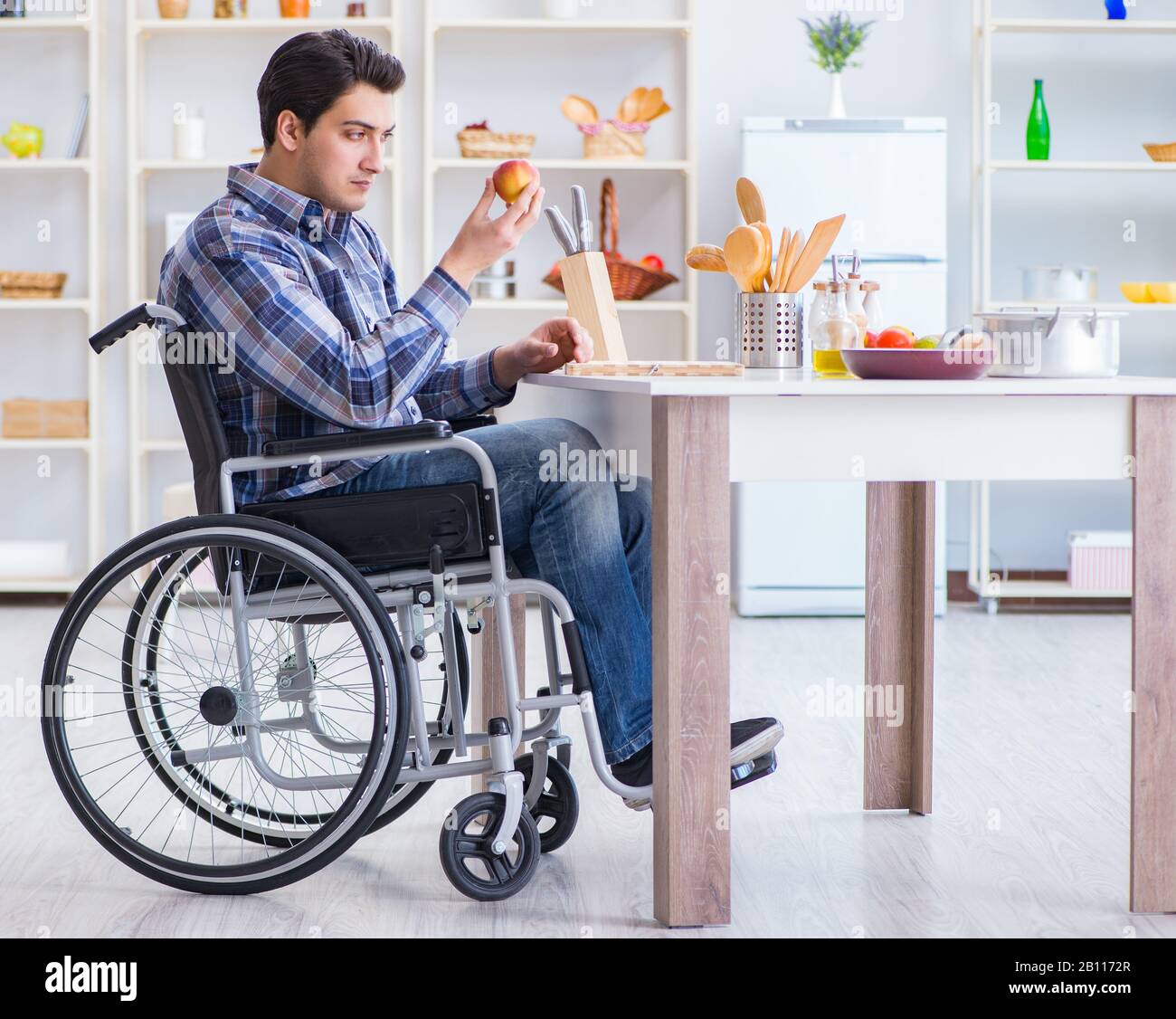 Disabled eating restaurant hi-res stock photography and images - Alamy