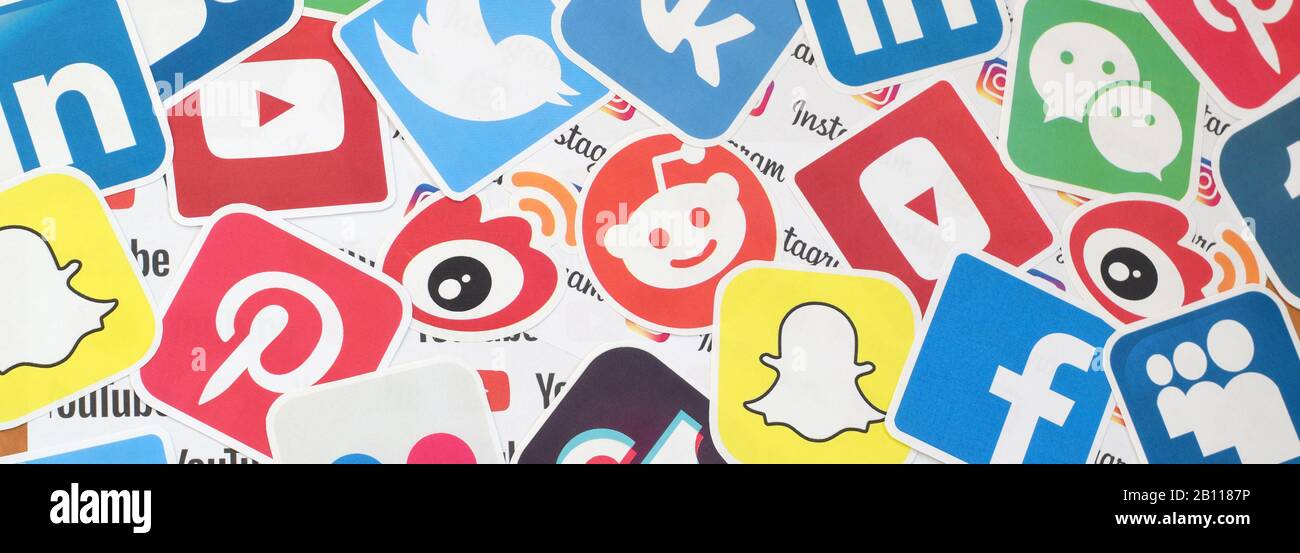 Social media logos banner hi-res stock photography and images - Alamy