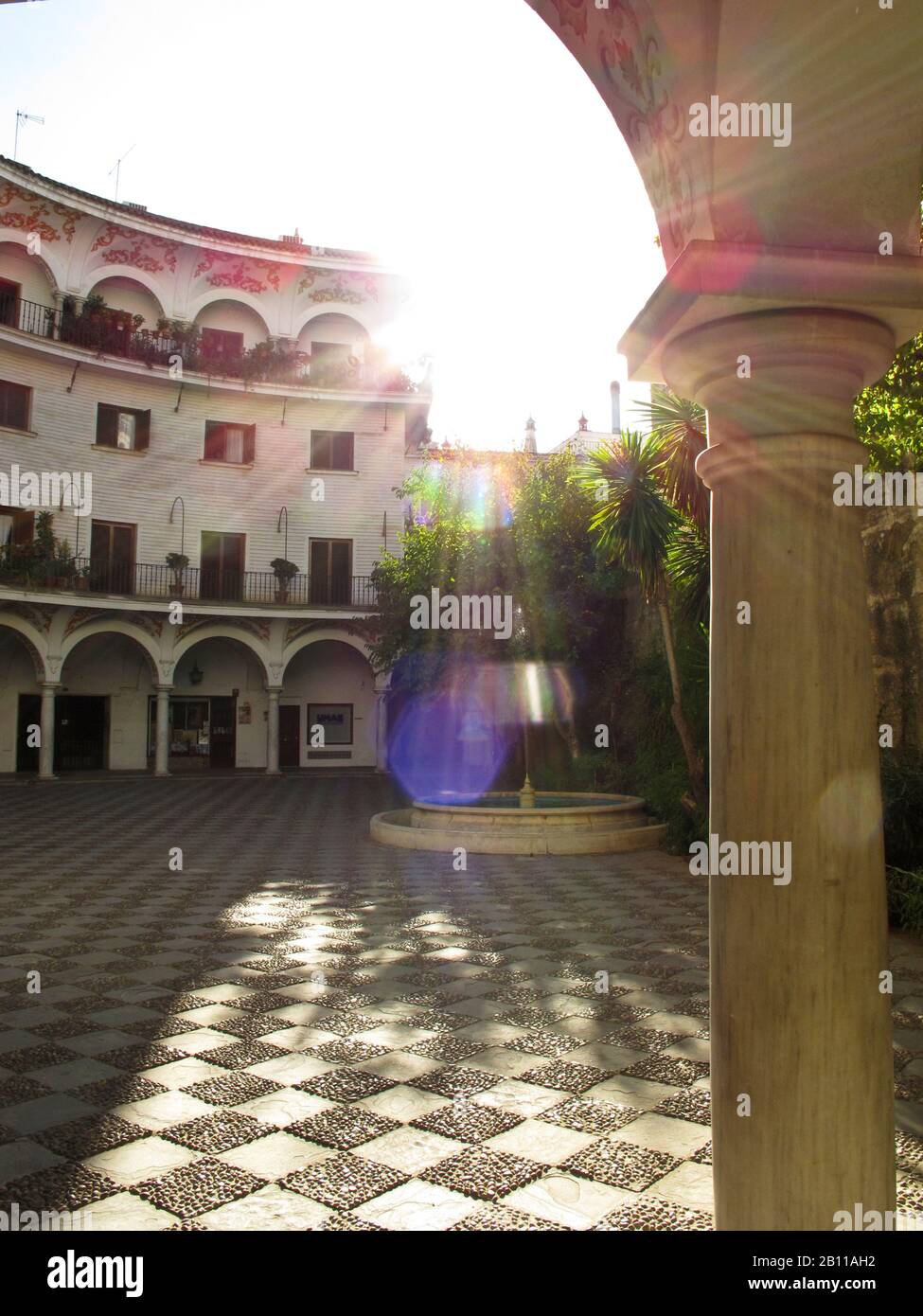 Splendid plaza hi-res stock photography and images - Alamy