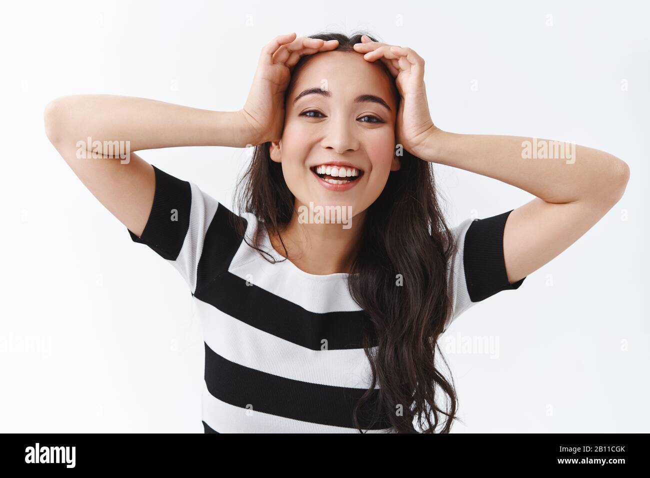 Smiling without makeup hi-res stock photography and images - Alamy
