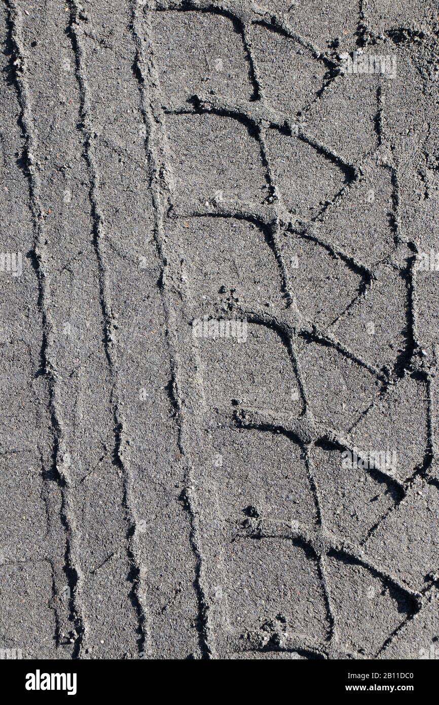 Tyre imprint hi-res stock photography and images - Alamy