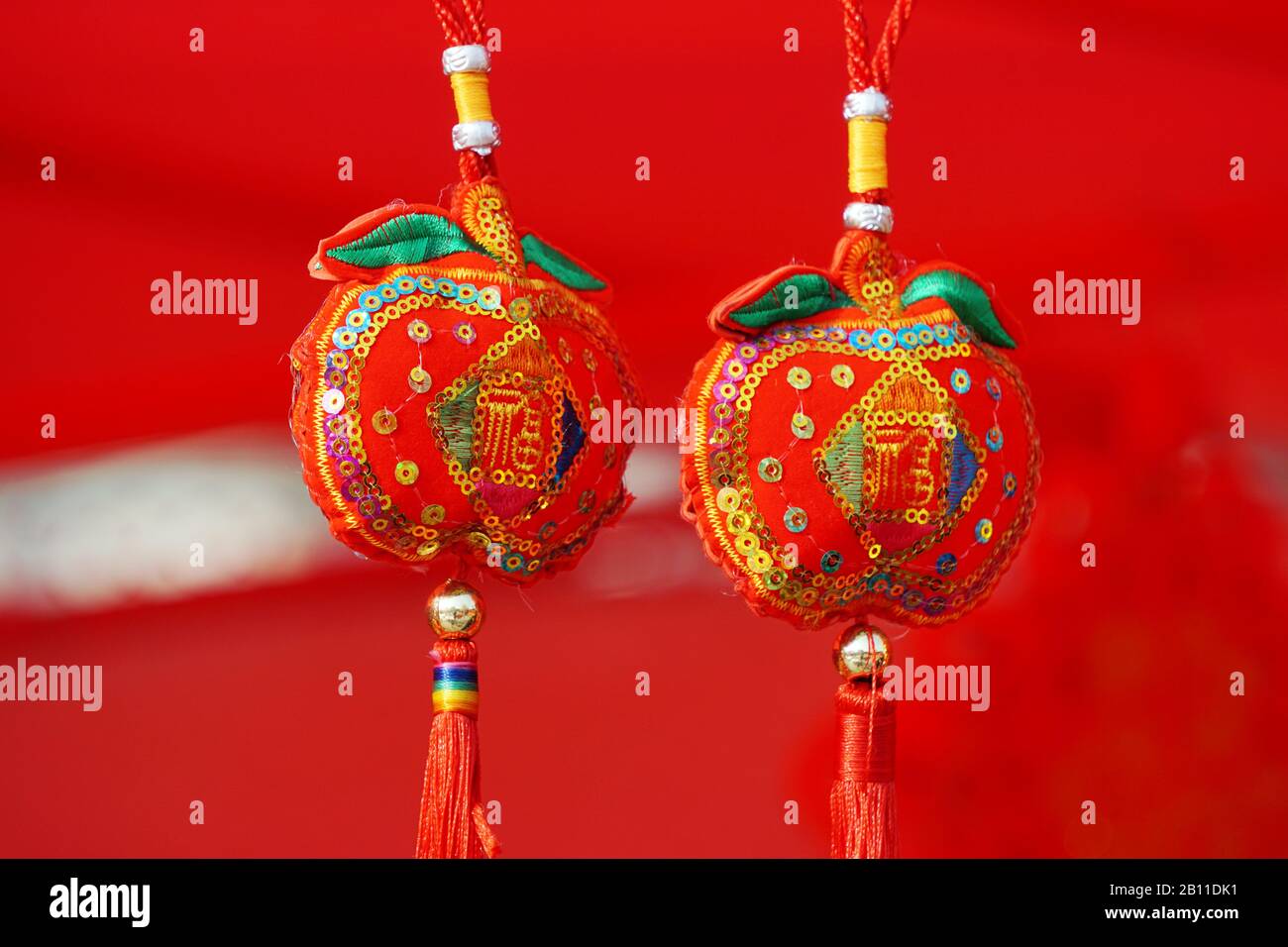 Traditional Chinese Spring Festival decorations, Chinese knot, red ...