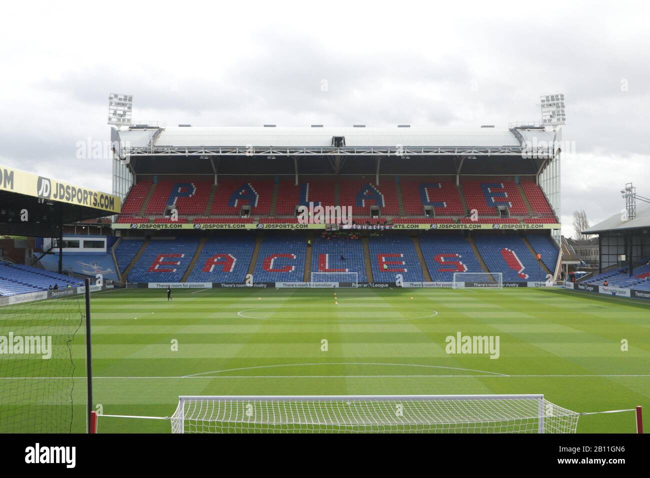 View inside selhurst park stadium hi-res stock photography and images ...