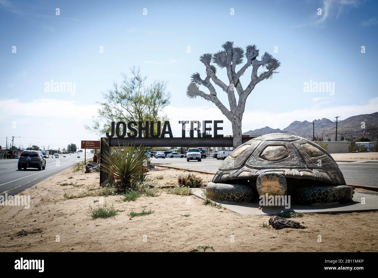 Sign at the entrance to Joshua Tree, Mojave Desert, California, USA ...