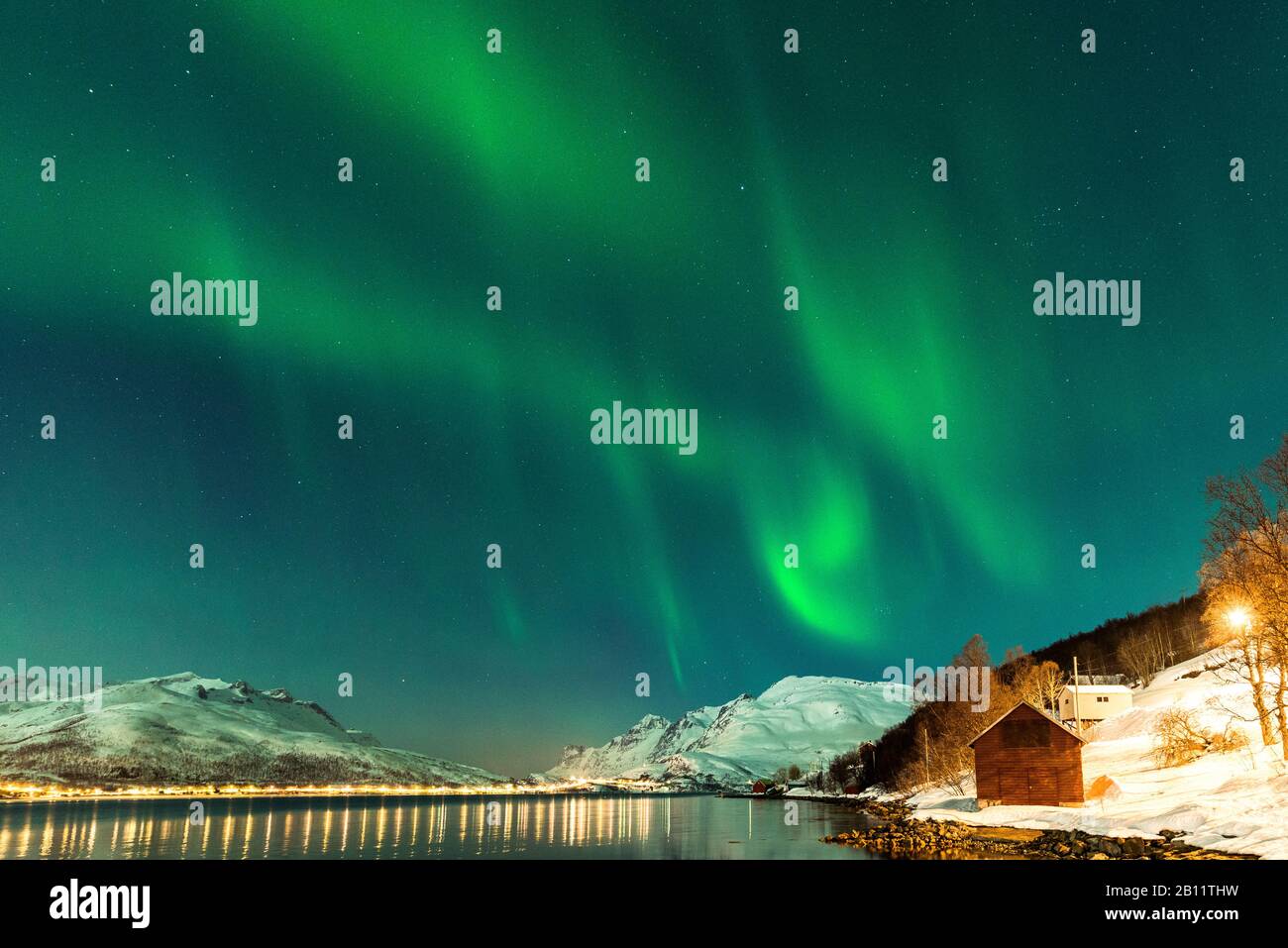Northern lights in the Kaldfjord on Kvaløya, Norway Stock Photo - Alamy