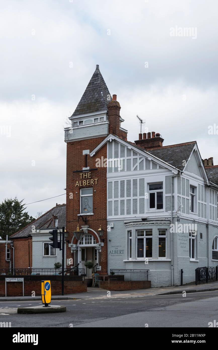 The kingston public house hi-res stock photography and images - Alamy