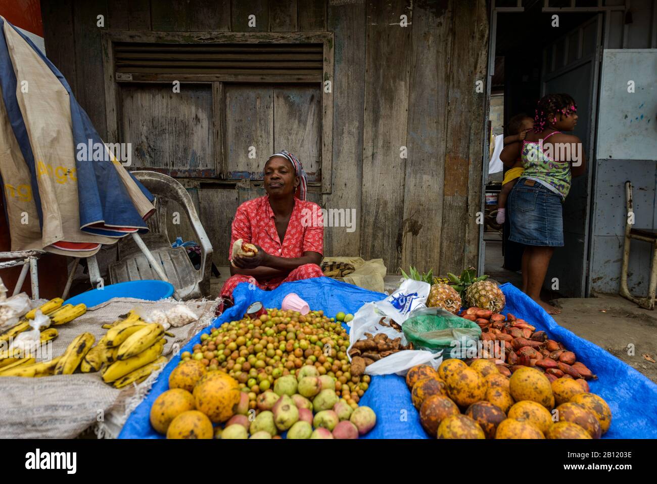 Living in Bairro Rangel, a museq, slum of Luanda, Angola, Africa Stock ...