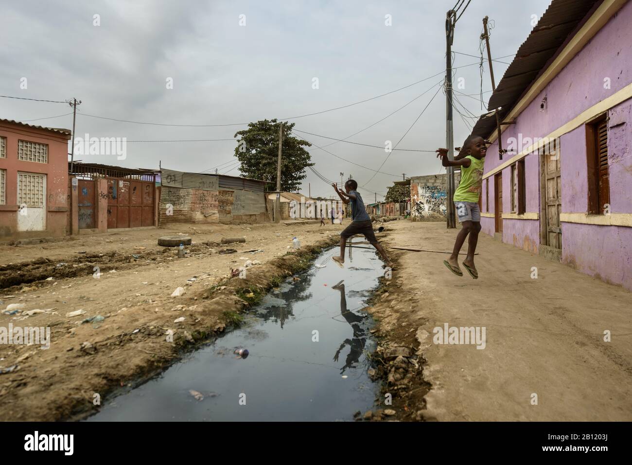 Living in Bairro Rangel, a museq, slum of Luanda, Angola, Africa Stock ...