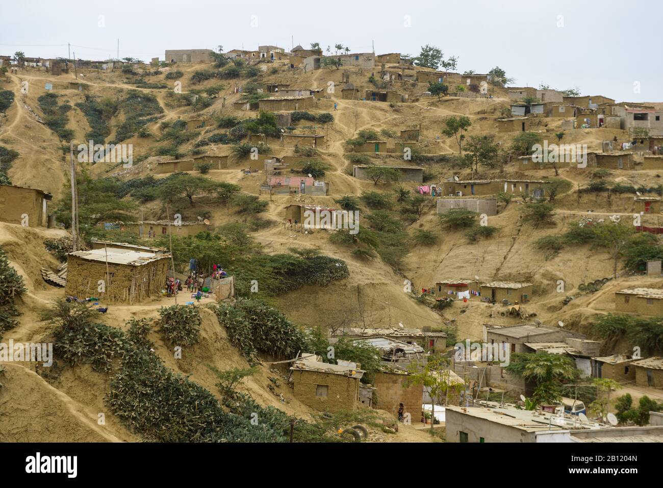 Buildings slums africa hi-res stock photography and images - Alamy