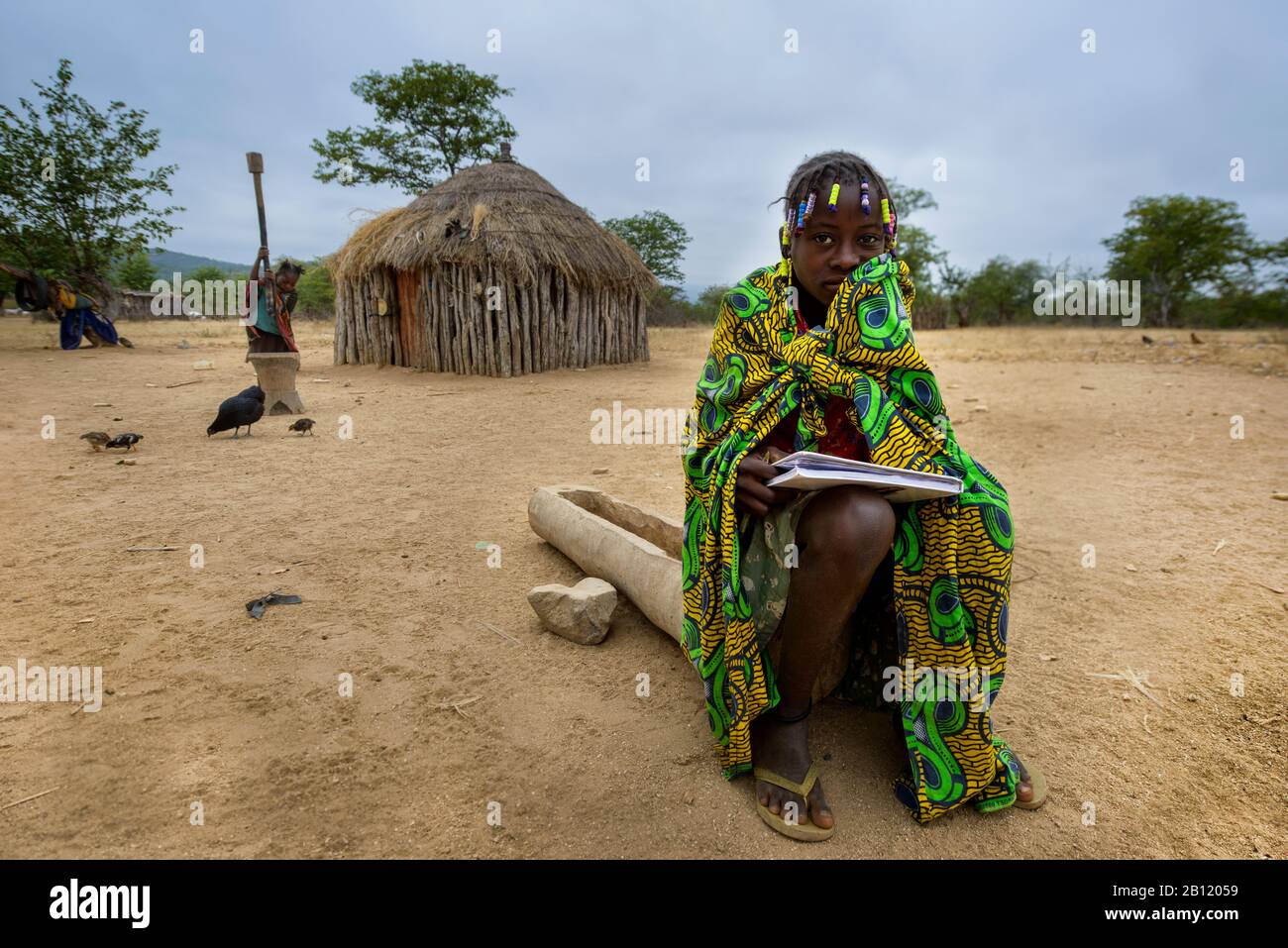 Girls, indigenous tribal groups in the province of Cunene, Angola ...