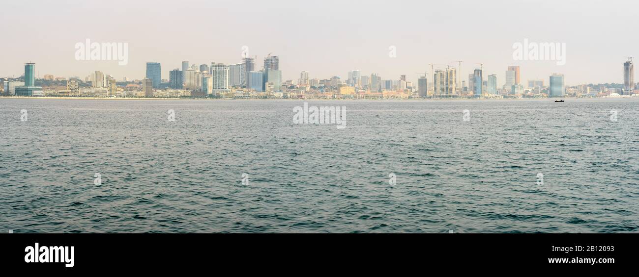 Luanda skyline angola africa hi-res stock photography and images - Alamy
