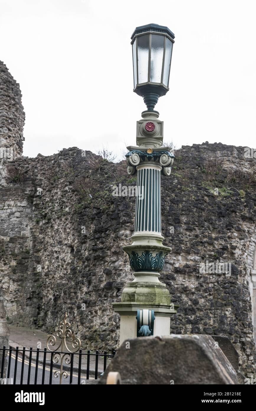Victorian lamp post hi-res stock photography and images - Alamy