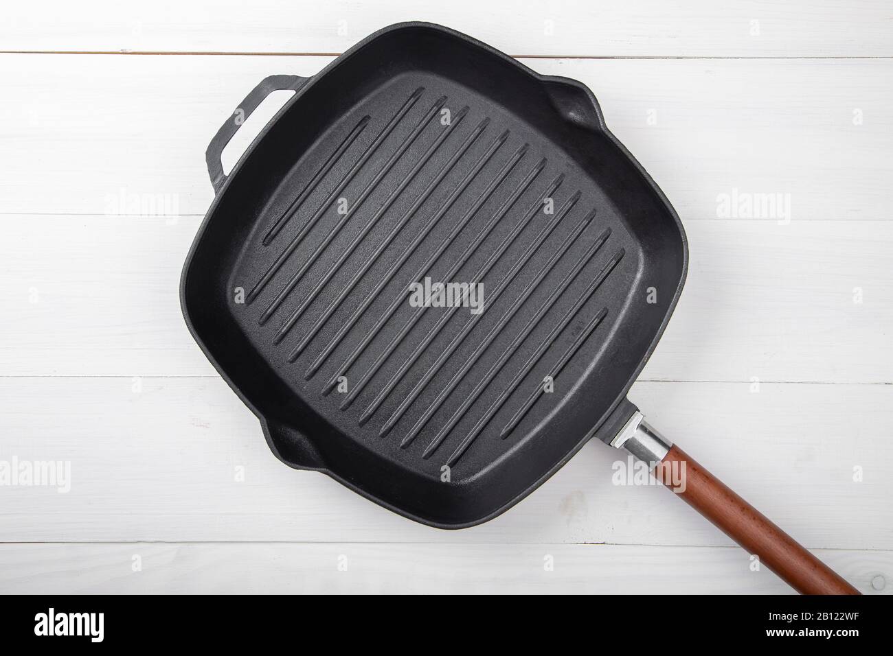Griddle pan above hi-res stock photography and images - Alamy