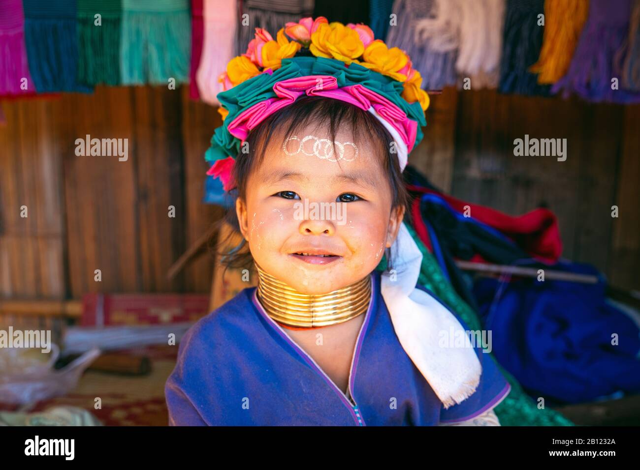 CHIANG RAI, THAILAND - FEB 14, 2020 : Long Neck Karen girl smiling at ...