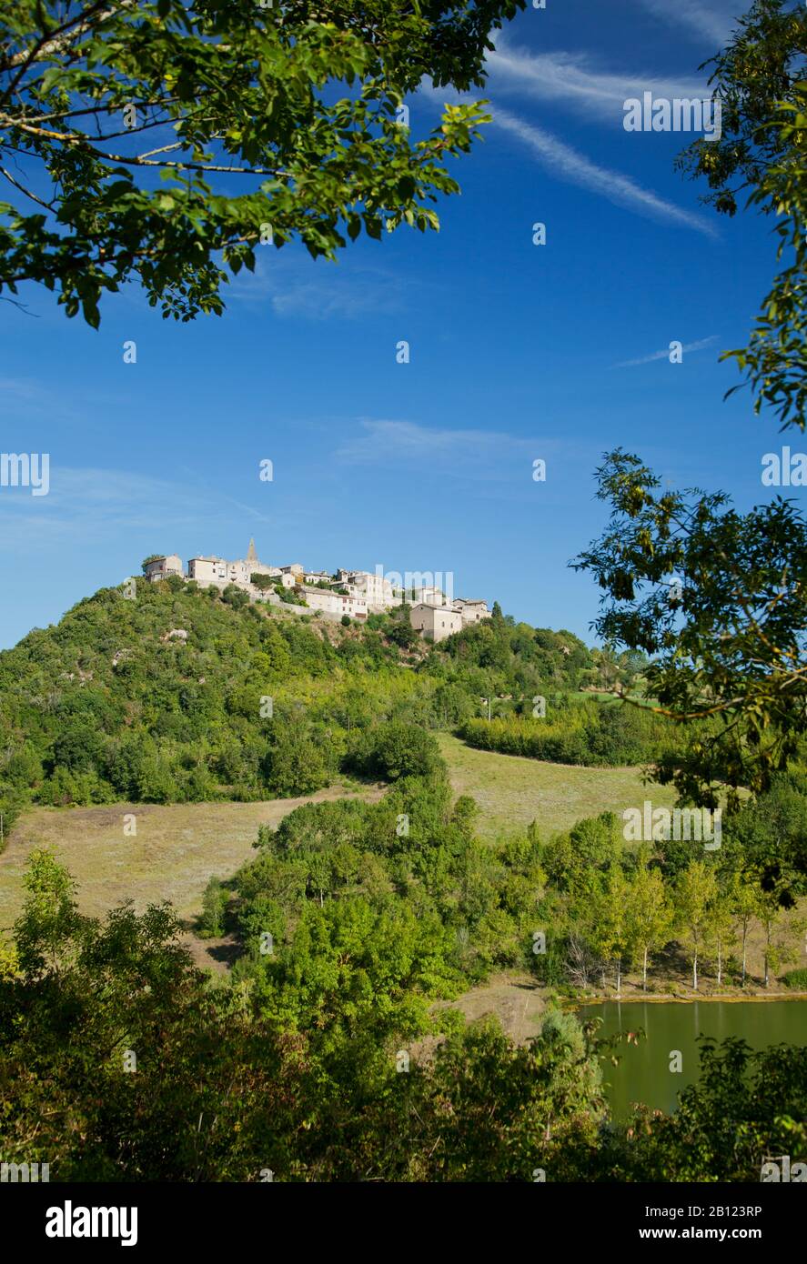 Medieval hilltop village hi-res stock photography and images - Alamy