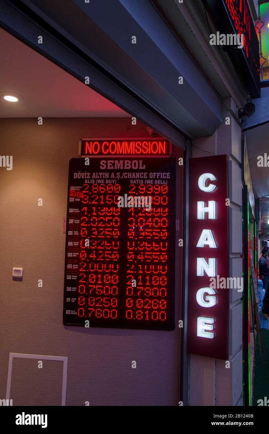 Currency exchange board istanbul hi-res stock photography and images ...