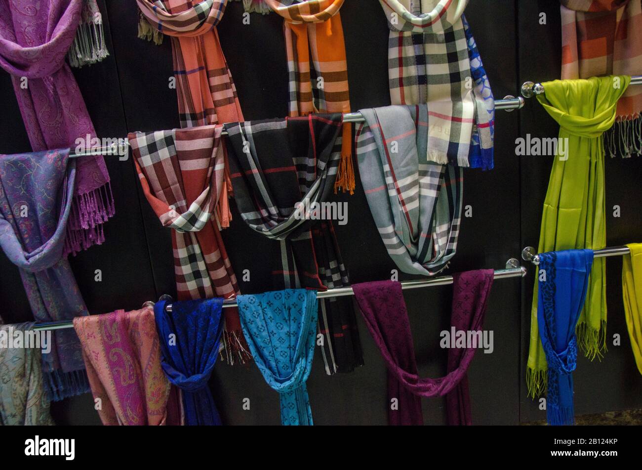 Muslim hijab shop display hi-res stock photography and images - Alamy