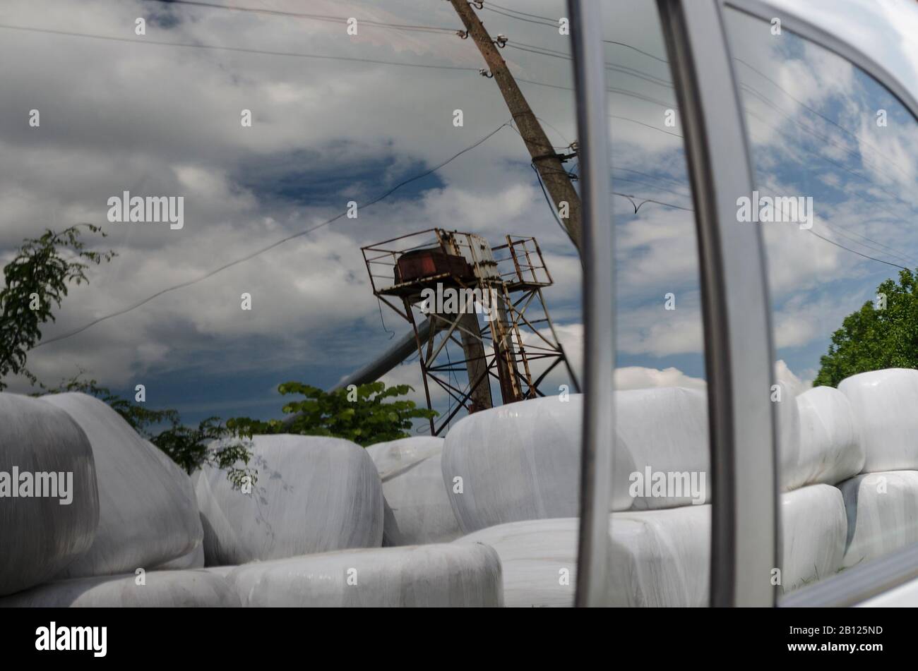 Big lifting construction in the depot site Stock Photo - Alamy