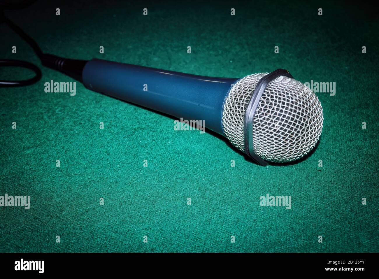 Modern microphone hi-res stock photography and images - Alamy