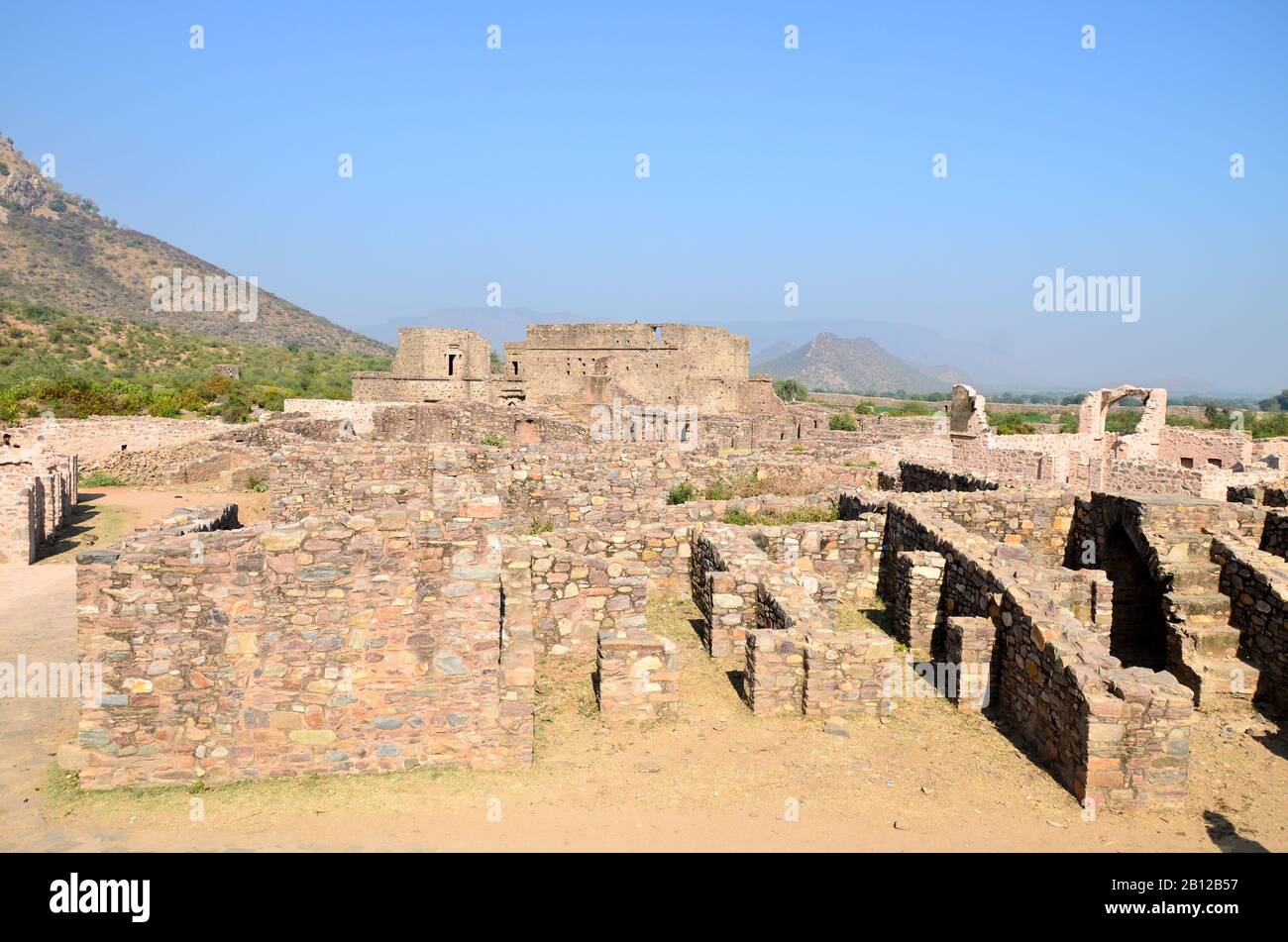 Ruins of 17th century Bhangarh Fort at Alwar Village in Rajasthan ...