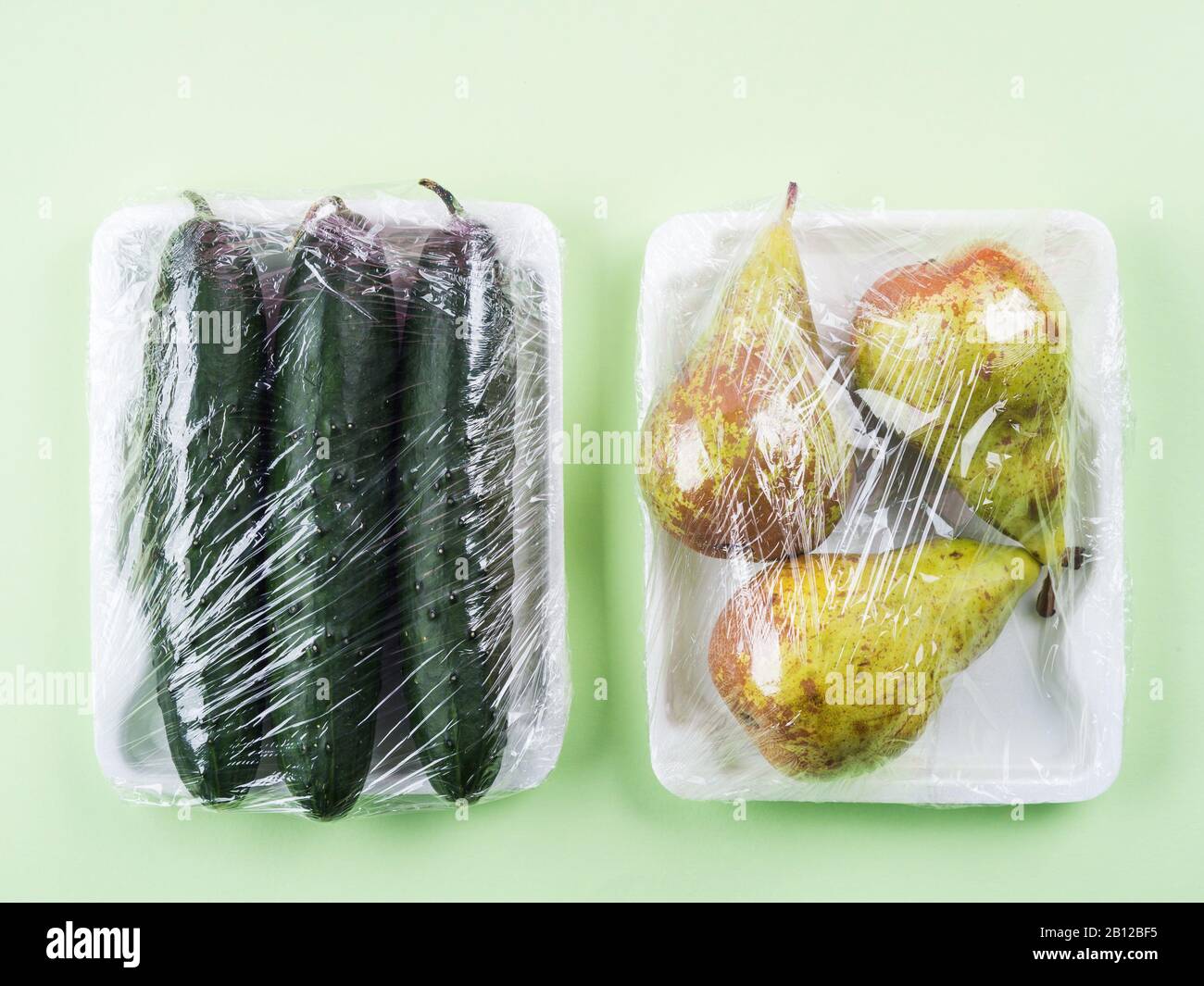Plastic wrapped produce hi-res stock photography and images - Alamy
