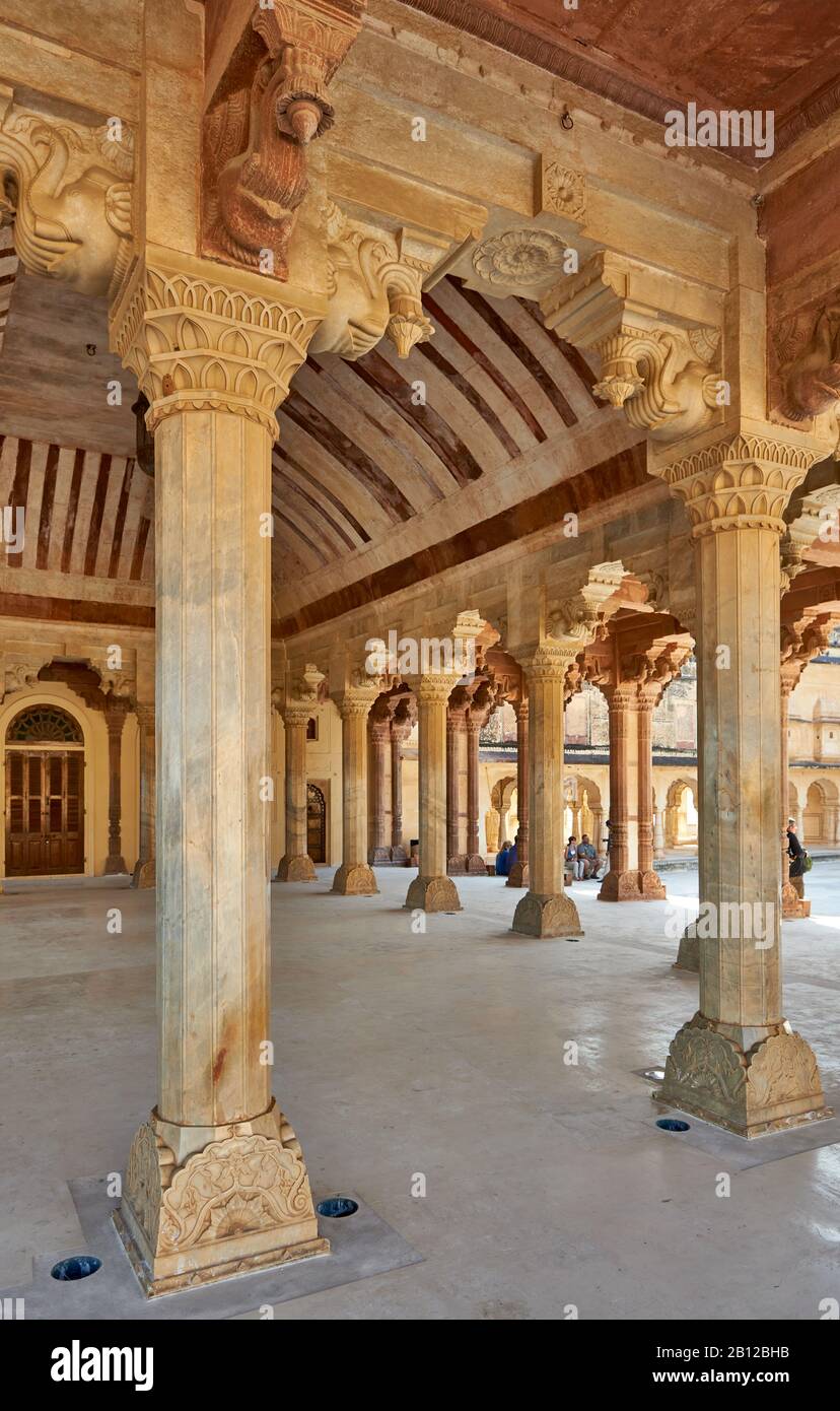 columns in Amer Fort, Jaipur, Rajasthan, India Stock Photo - Alamy