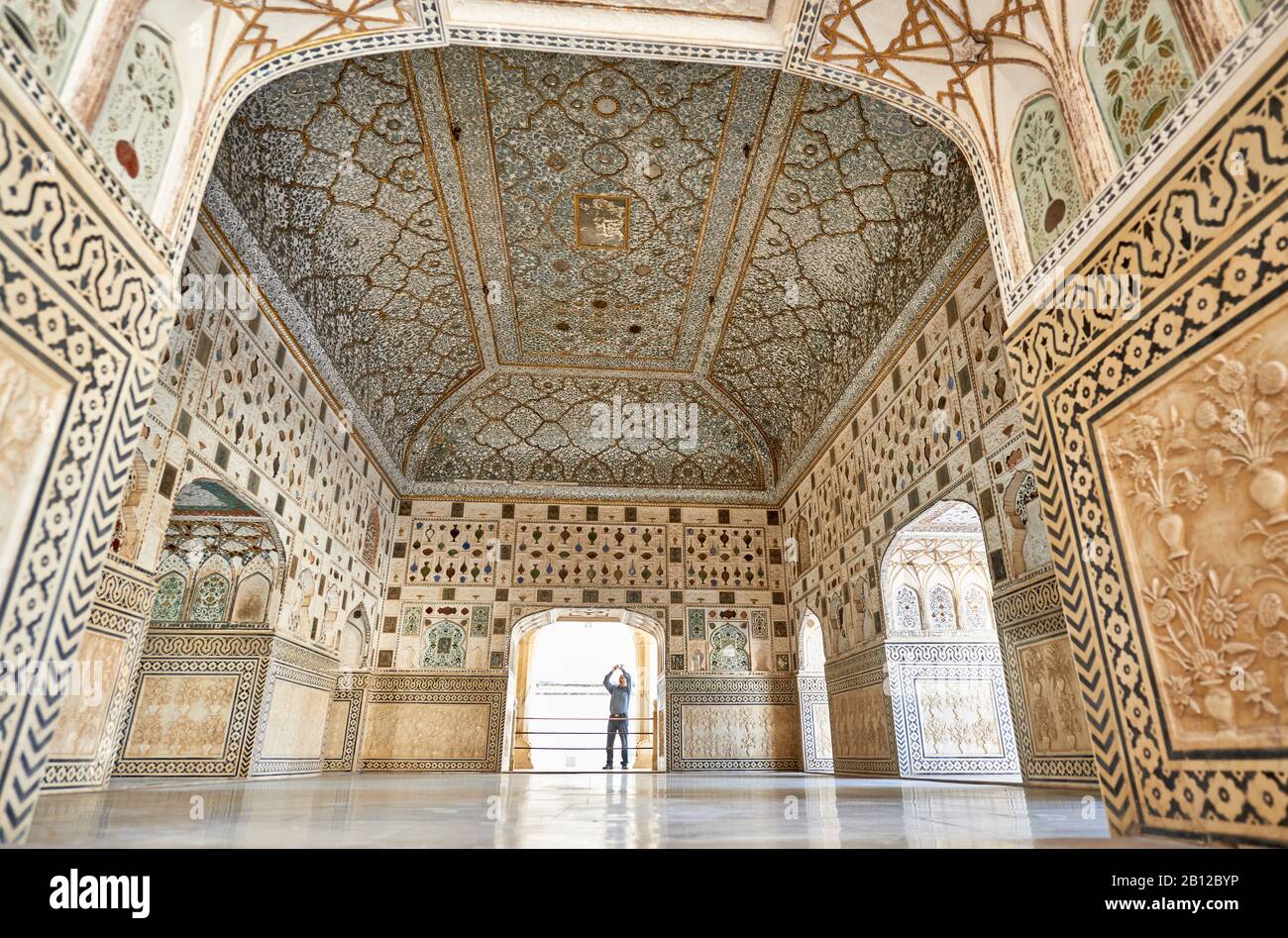 Interior amber fort jaipur rajasthan hi-res stock photography and ...