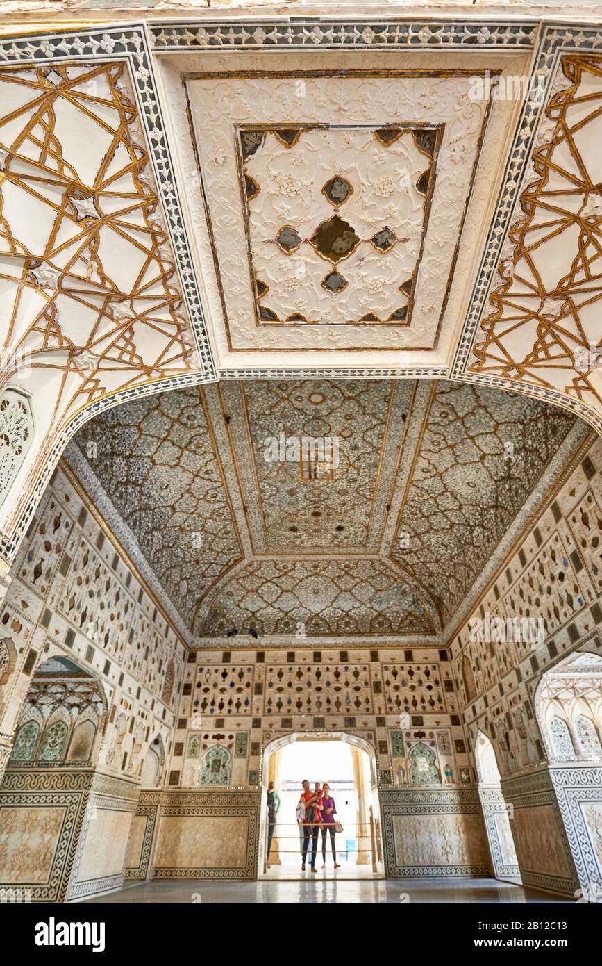 Interior amber fort jaipur rajasthan hi-res stock photography and ...