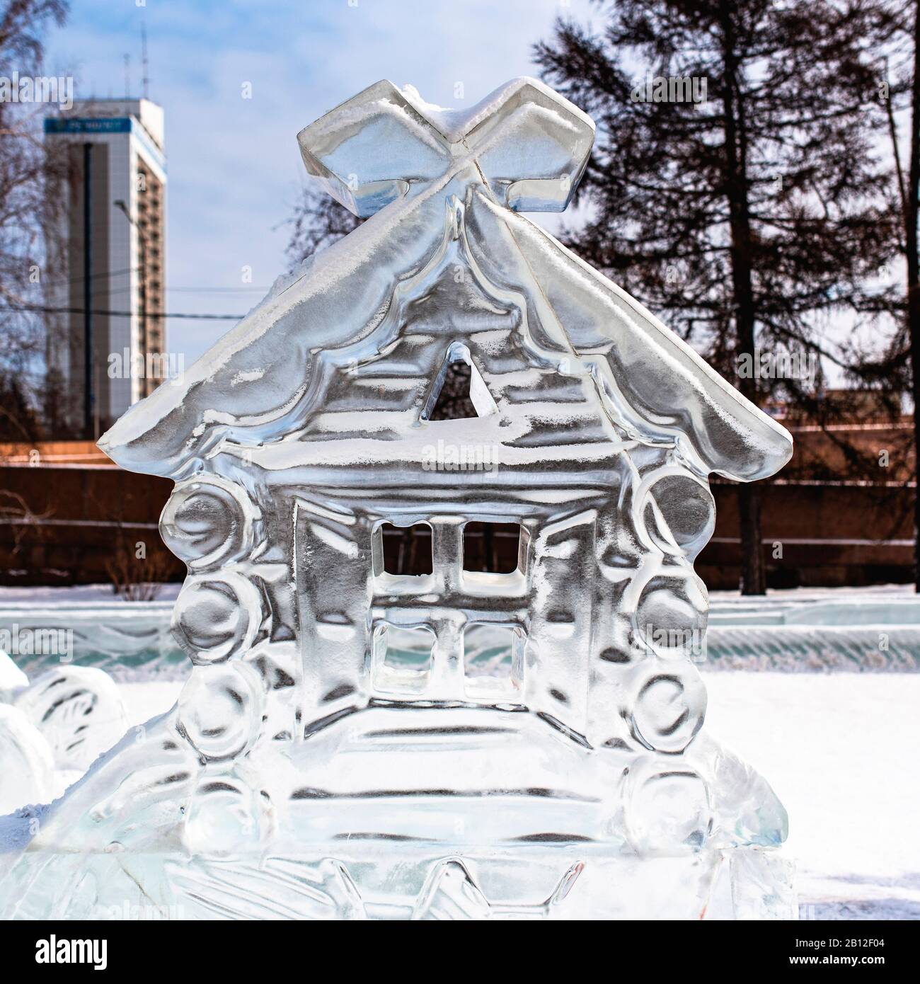 Asian ice sculpture hi-res stock photography and images - Alamy