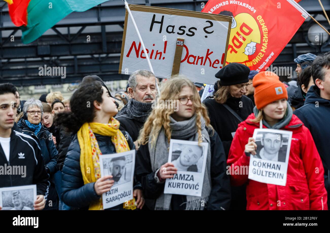 Reporting terror hi-res stock photography and images - Alamy