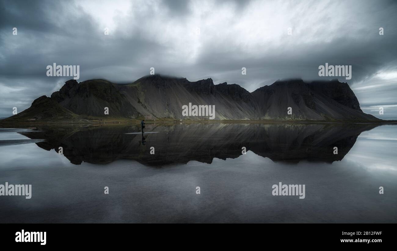 Gloomy mood over Vestrahorn with reflection, Stokksnes, Iceland Stock ...