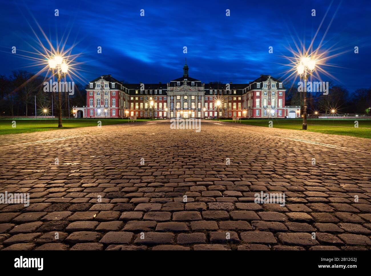 Schloss munster schloss munster hi-res stock photography and images - Alamy