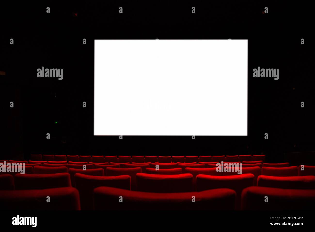 Empty cinema auditorium screen hi-res stock photography and images - Alamy