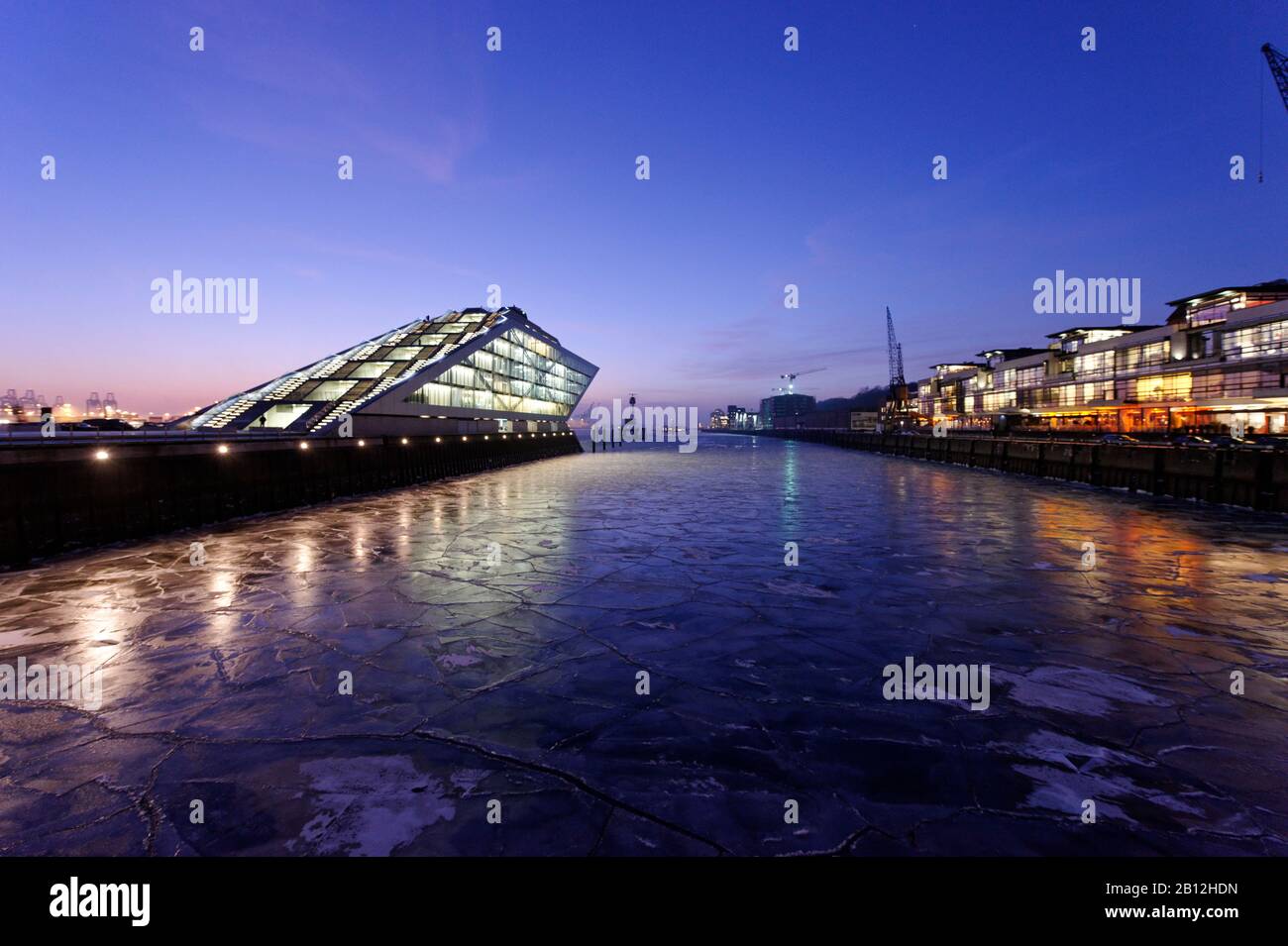 Dockland,Neumühlen,modern office buildings and architecture,harbor ...