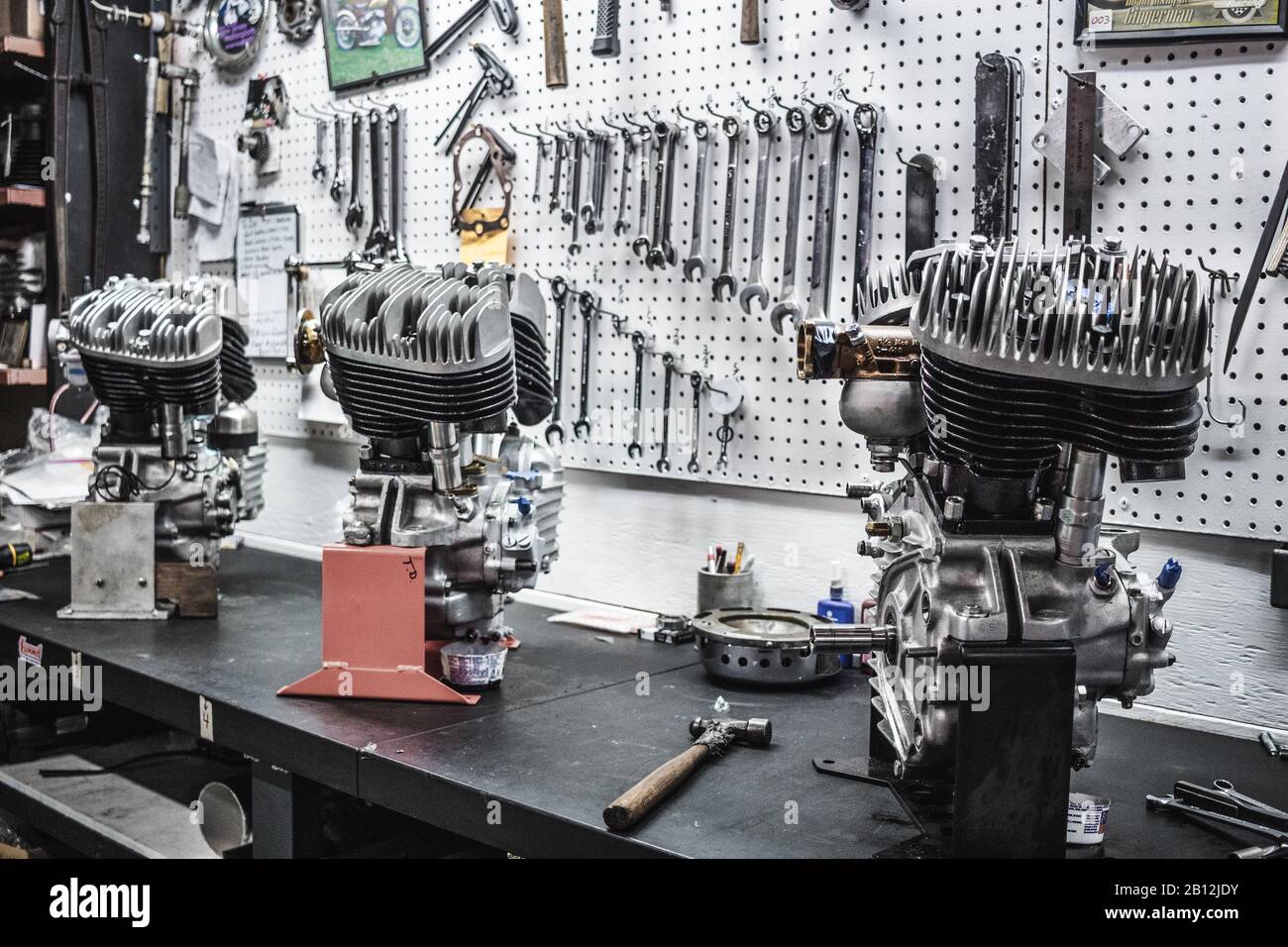 Vintage harley engine hi-res stock photography and images - Alamy