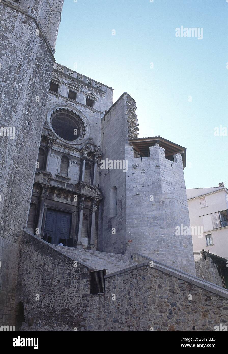 FACHADA BARROCA DE LA IGLESIA DE SAN FELIX - SIGLO XVII - BARROCO ...