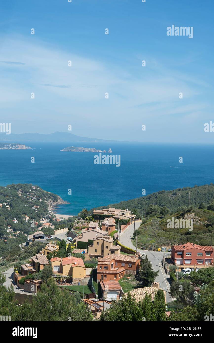 Begur town castle costa brava hi-res stock photography and images - Alamy