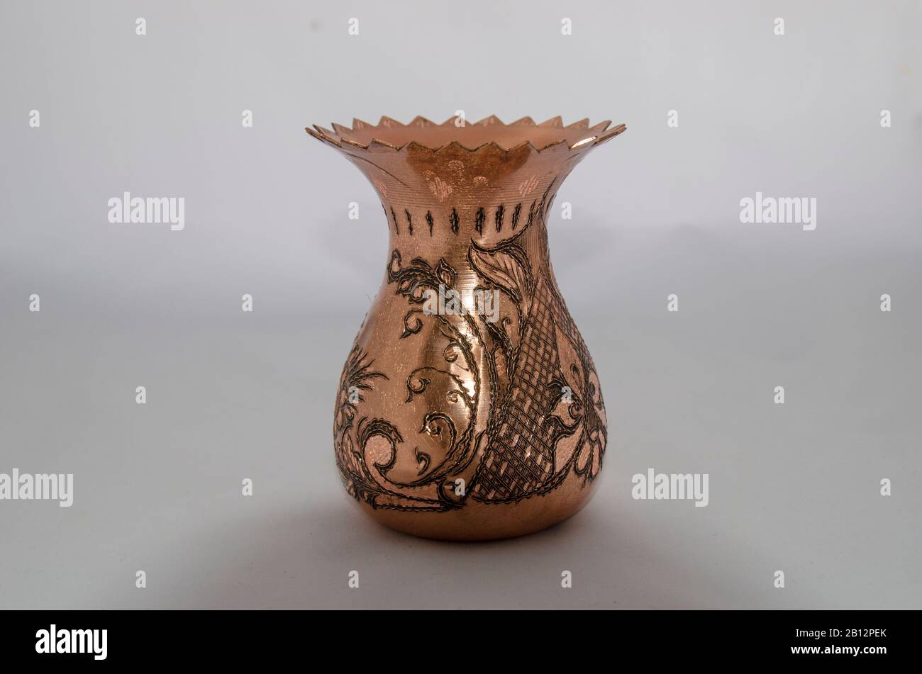 Antique indian copper vase hi-res stock photography and images - Alamy